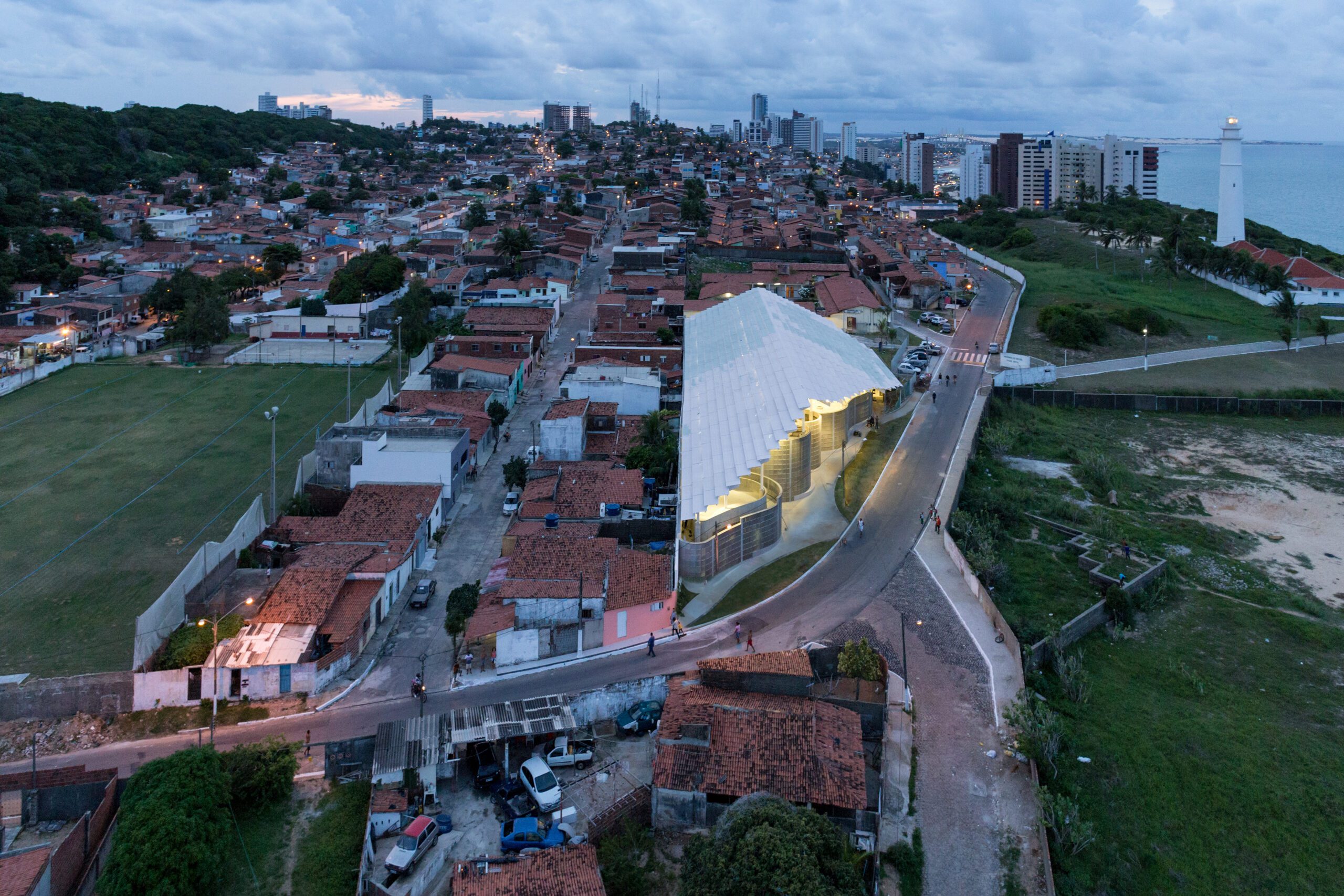 O ginásio Arena do Morro e a trajetória social de Mãe Luiza - 14ᵃ ...